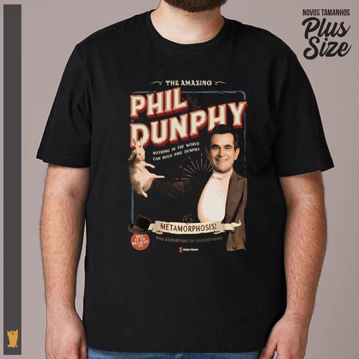 T-Shirt Plus Size SIAMESE PLUS SIZE MODERN FAMILY PHIL DUNPHY R$96,90 em